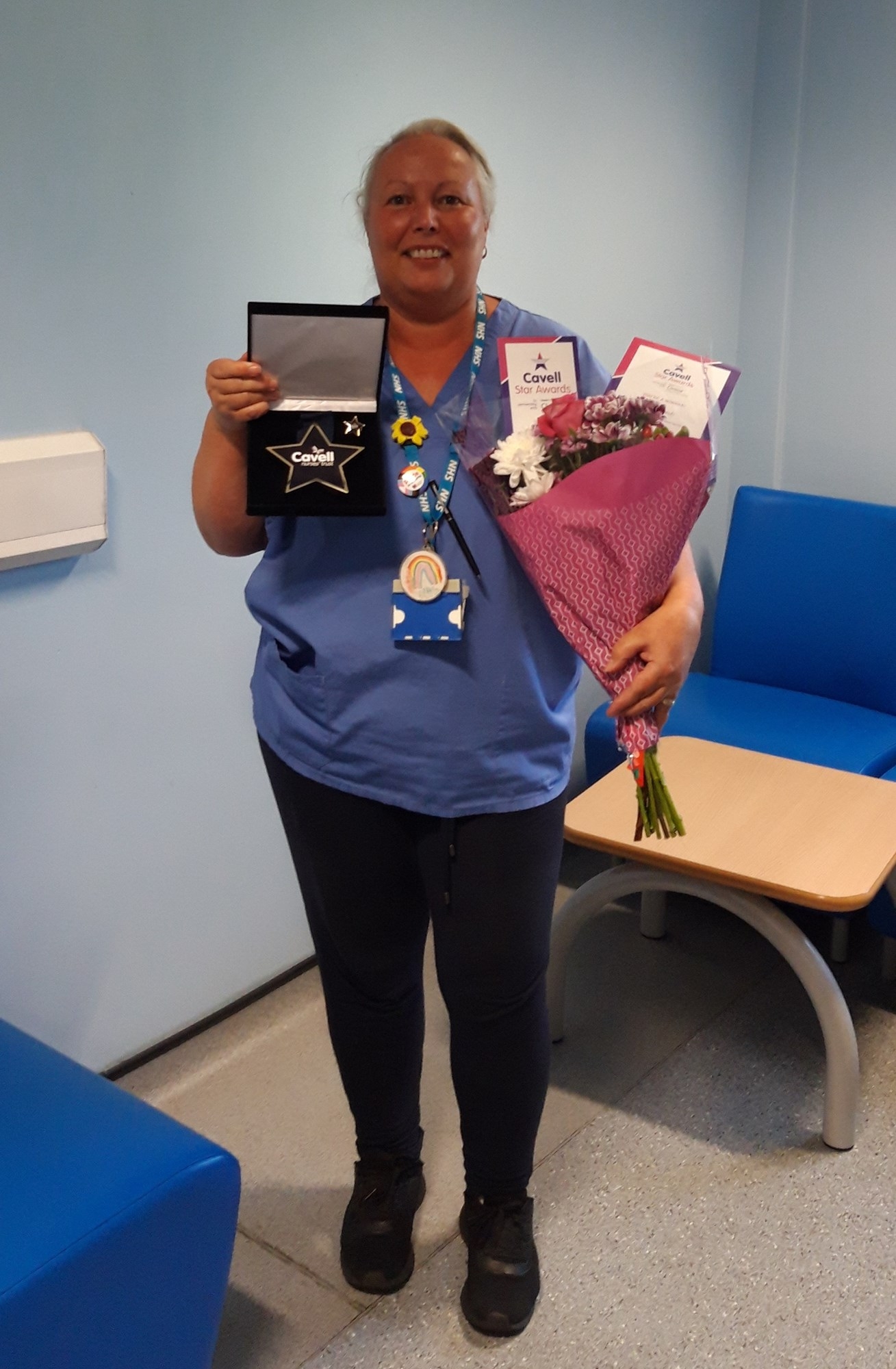Maxine Emmonds Wins Cavell Star Award - Leeds Community Healthcare